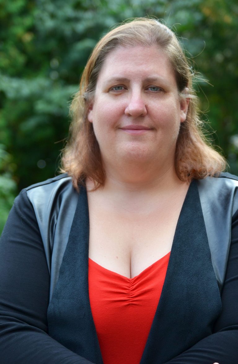 Colleen Headshot[282]